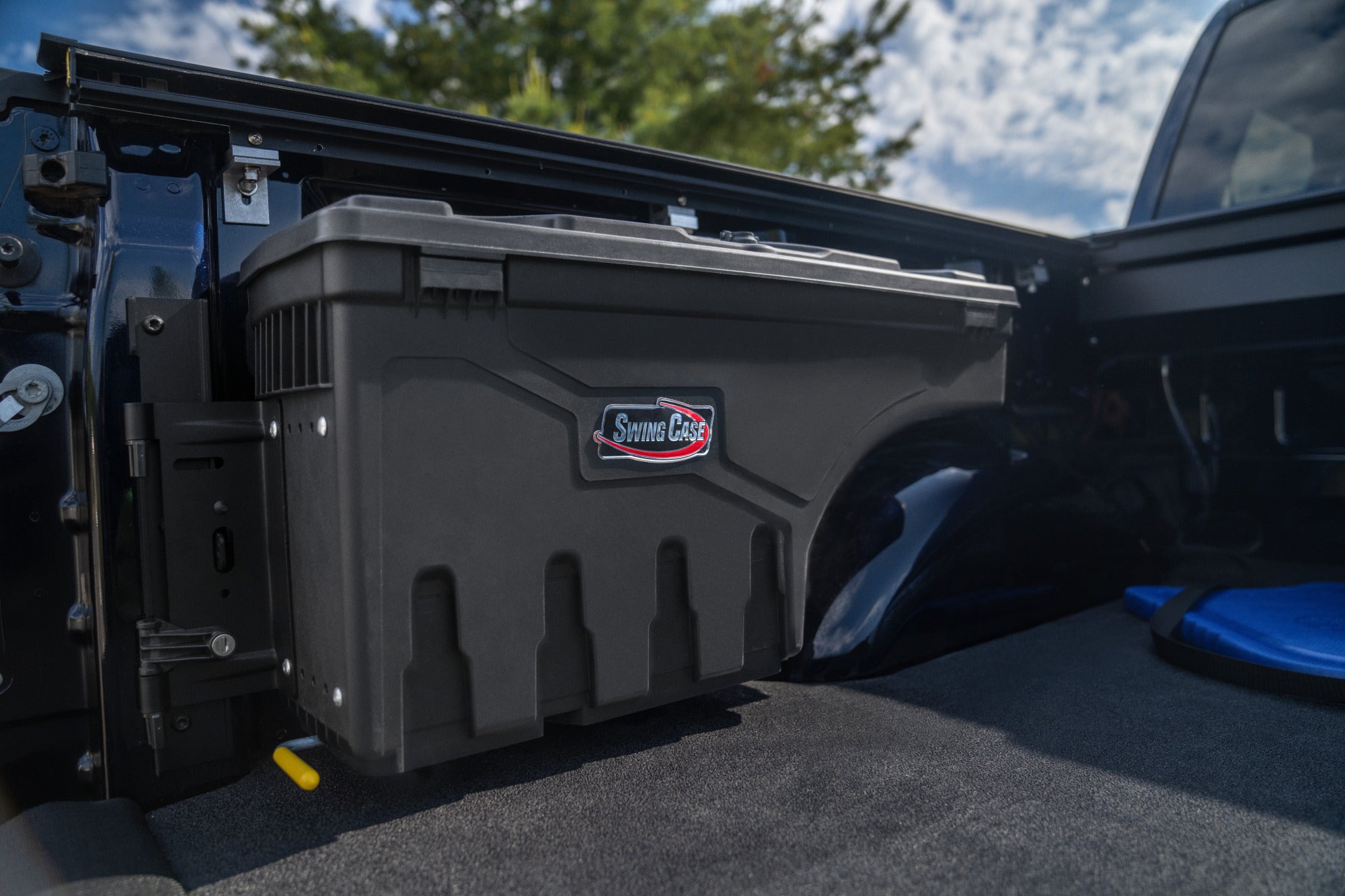 Swing box tool box store